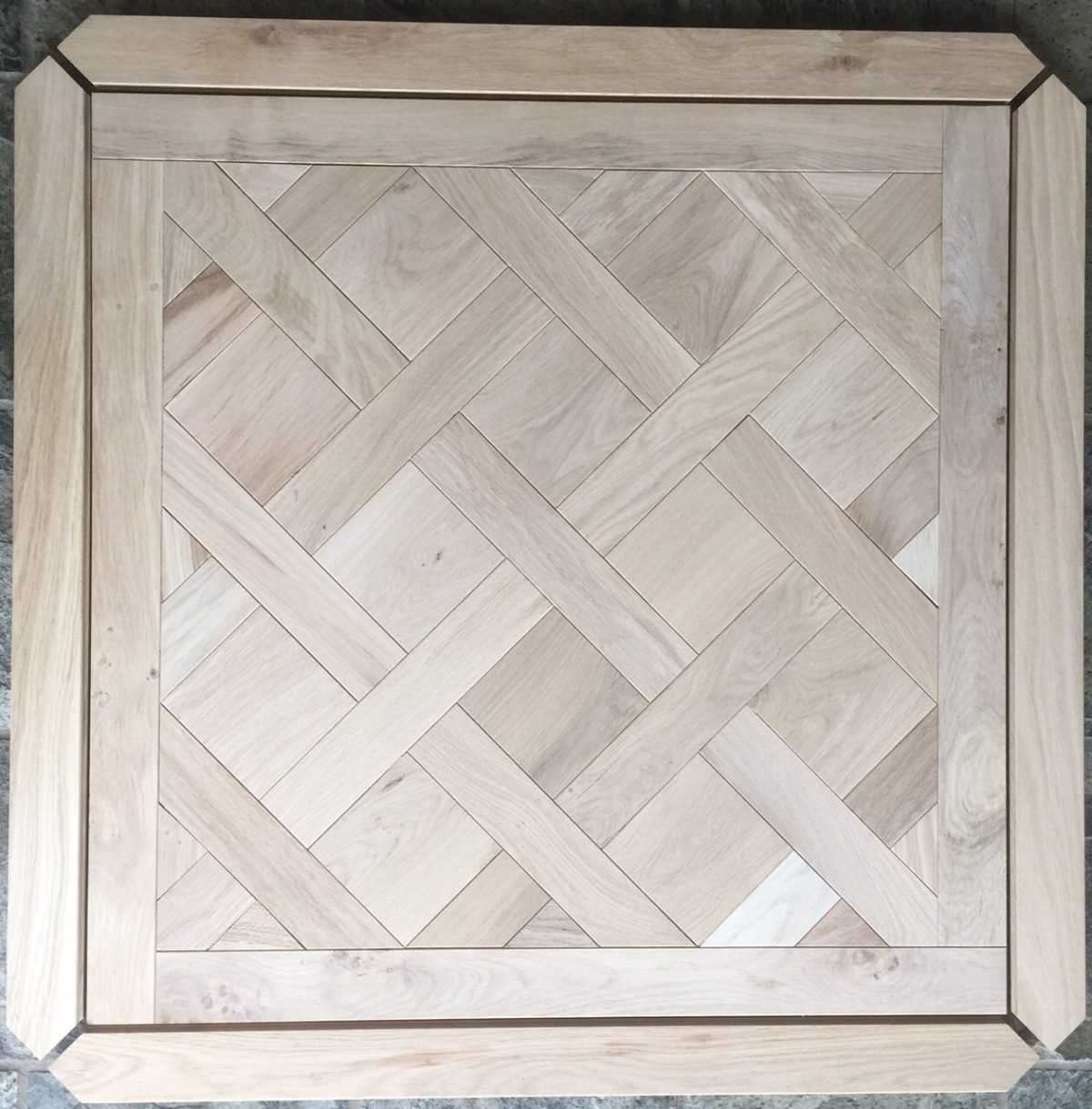 Versailles panel 866 with shuttle blocks - OAK TIMBER FLOORING